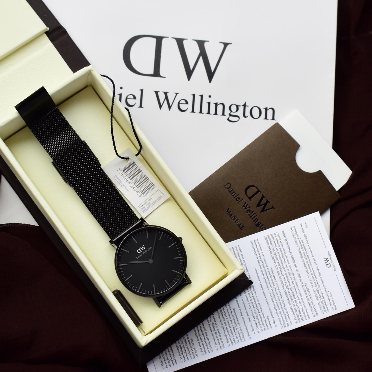 Full Black Watch – Watch Theory